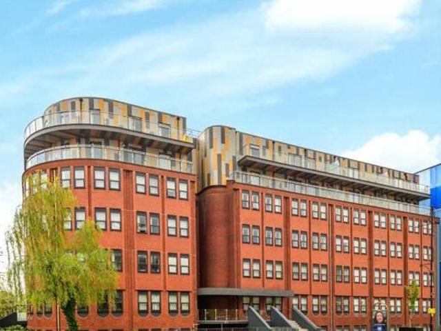2 Bedroom Apartment For Sale In 5 Mercury Gardens, Romford