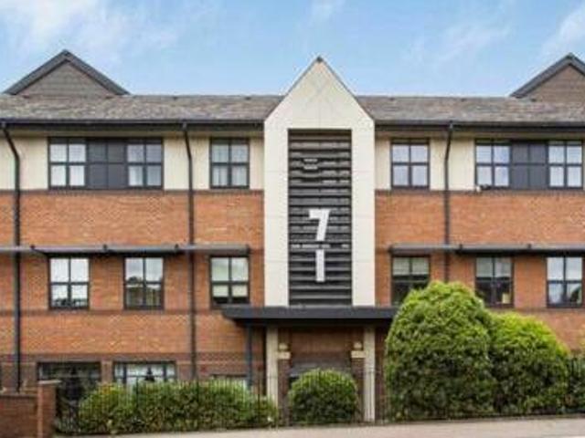 2 Bedroom Apartment For Sale In 71 Great North Road, Hatfield
