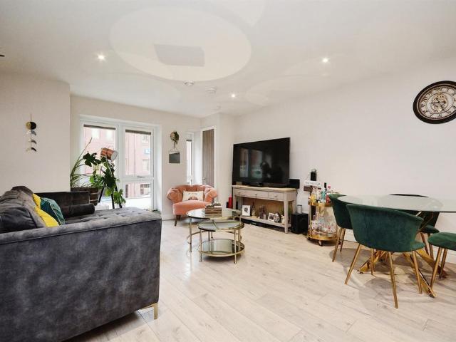 2 bedroom apartment for sale