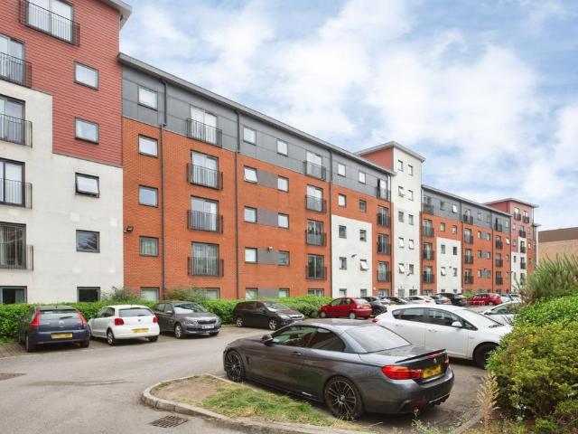 2 bedroom apartment for sale