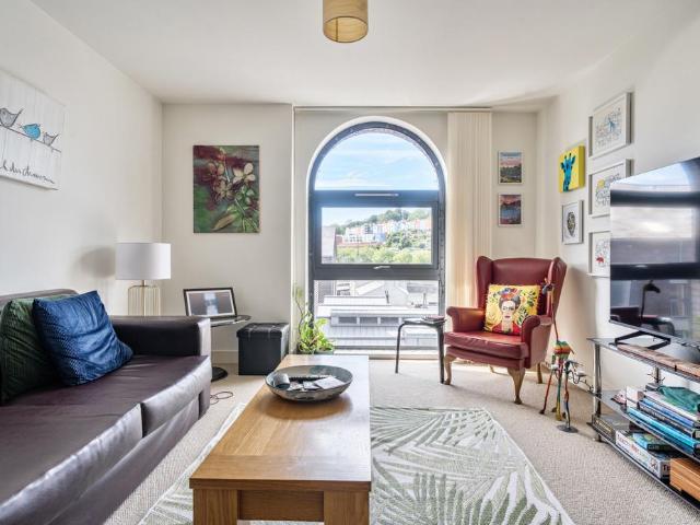 2 bedroom apartment for sale