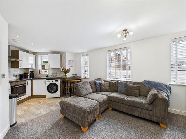 2 bedroom apartment for sale