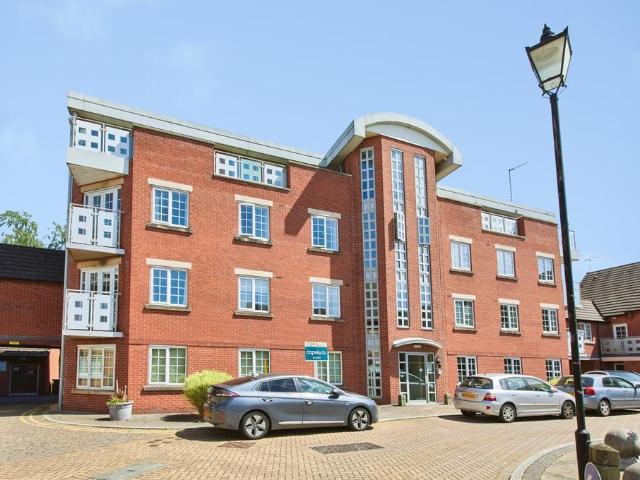 2 bedroom apartment for sale