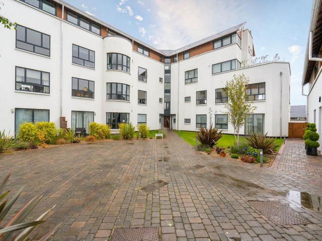 2 bedroom apartment for sale