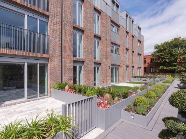 2 bedroom apartment for sale