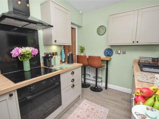 2 bedroom apartment for sale