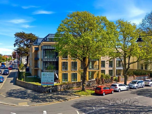 2 bedroom apartment for sale