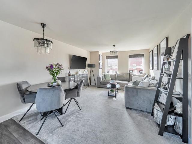 2 bedroom apartment for sale