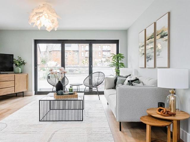 2 bedroom apartment for sale