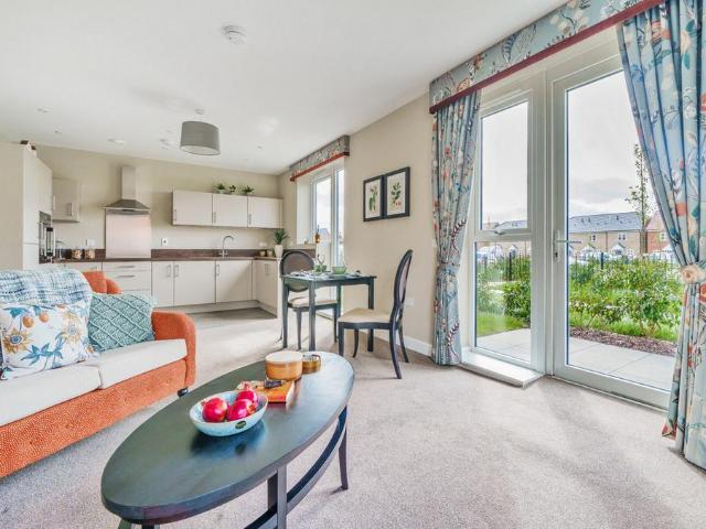 2 bedroom apartment for sale