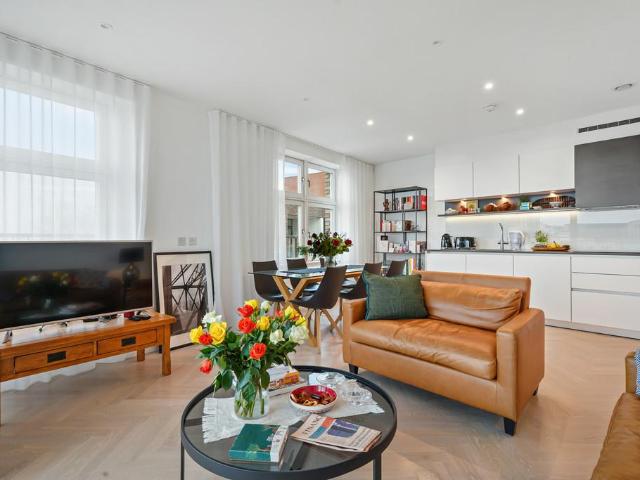 2 bedroom apartment for sale