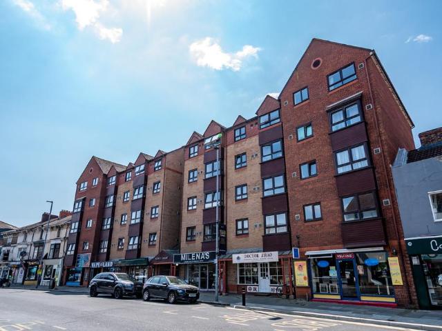 2 bedroom apartment for sale