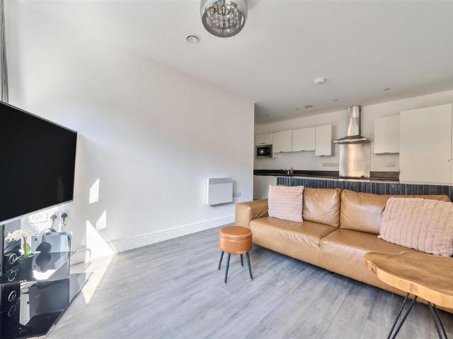 2 bedroom apartment for sale