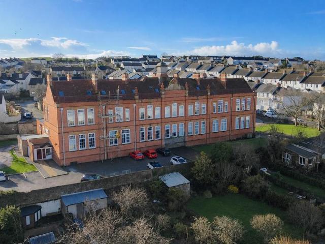 2 bedroom apartment for sale