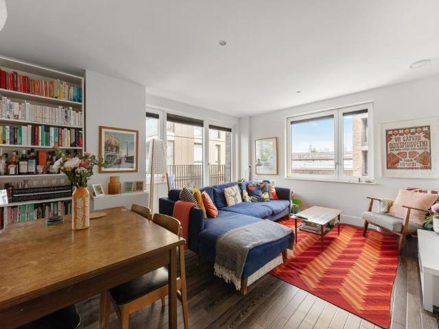 2 bedroom apartment for sale