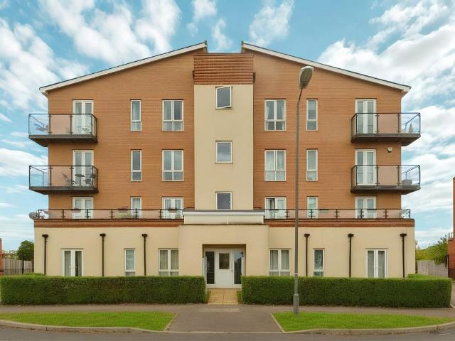 2 bedroom apartment for sale