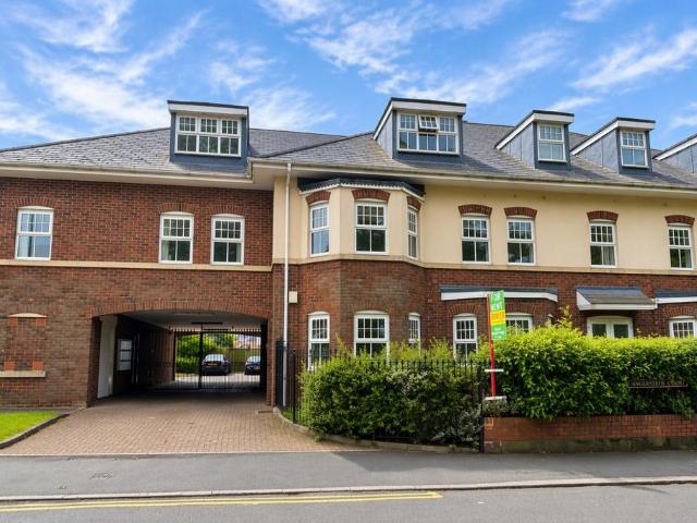 2 bedroom apartment for sale
