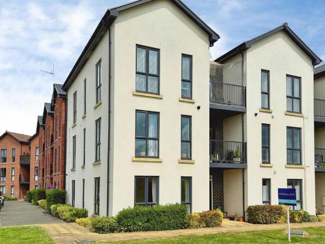 2 bedroom apartment for sale