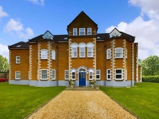 2 bedroom apartment for sale