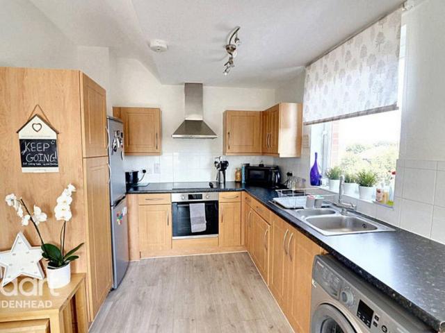 2 bedroom apartment for sale