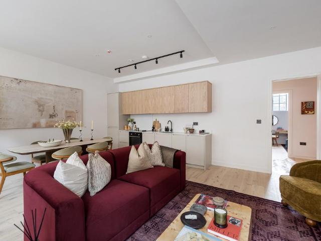 2 bedroom apartment for sale