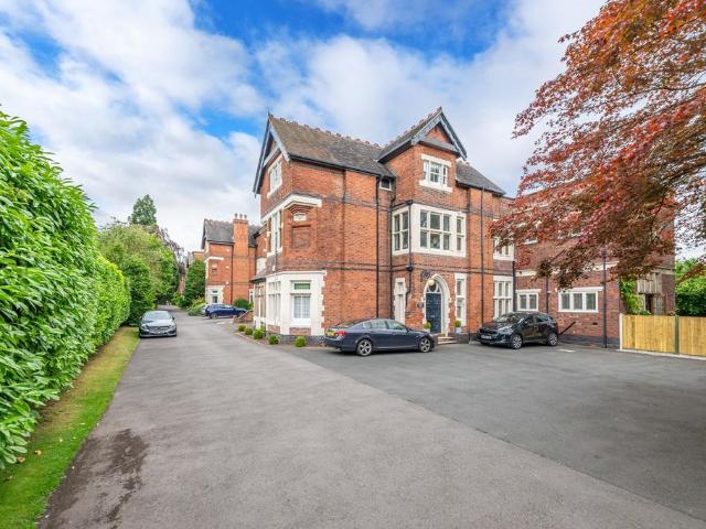 2 bedroom apartment for sale