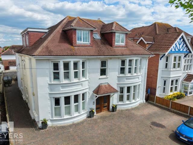 2 bedroom apartment for sale