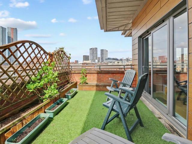 2 bedroom penthouse for sale