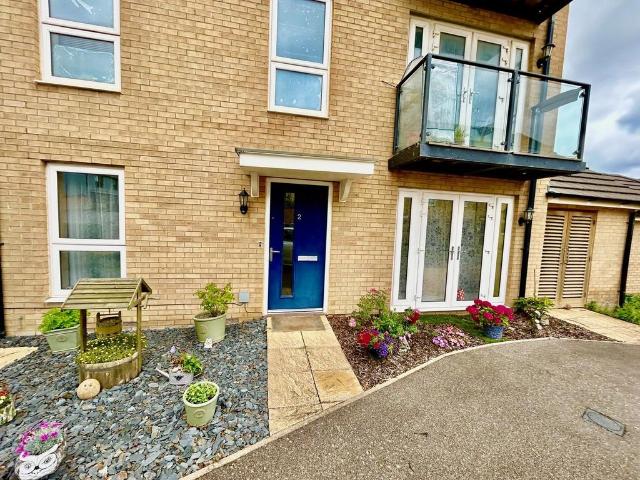2 bedroom apartment for sale