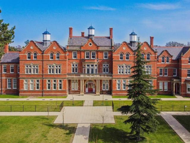 2 bedroom apartment for sale
