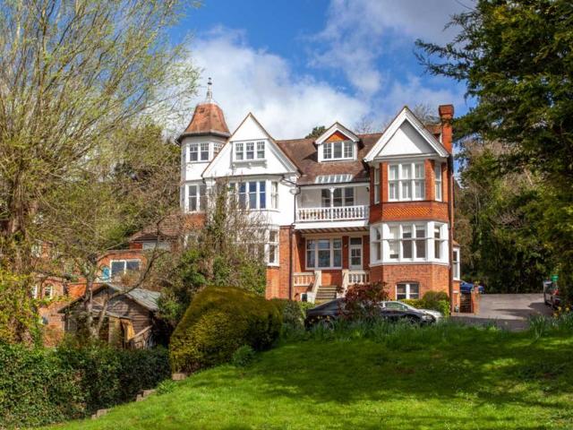 2 bedroom apartment for sale