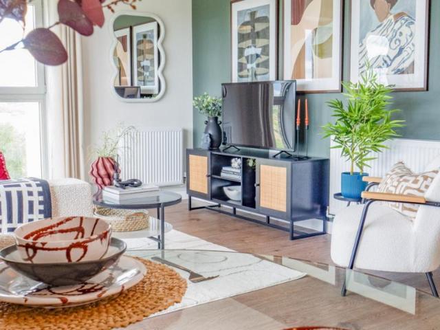 2 bedroom apartment for sale