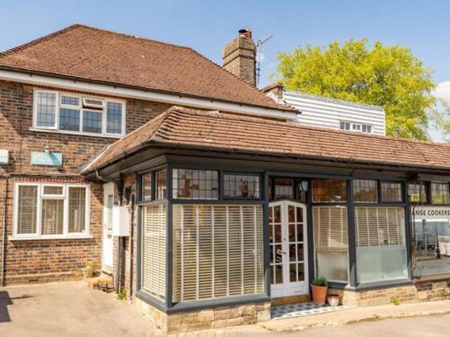 2 Bedroom Apartment Forest Row East Sussex LS99475802