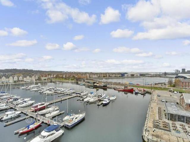 2 Bedroom Apartment Gillingham Dorset LS98477359