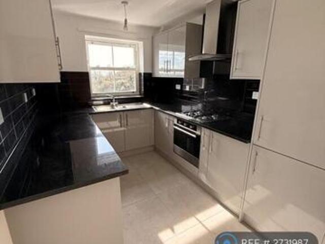 2 Bedroom Apartment Godalming Surrey 103485537