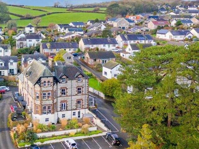 2 Bedroom Apartment Grange Over Sands Cumbria LS101351994