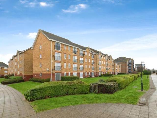 2 Bedroom Apartment Grays Thurrock LS100881663