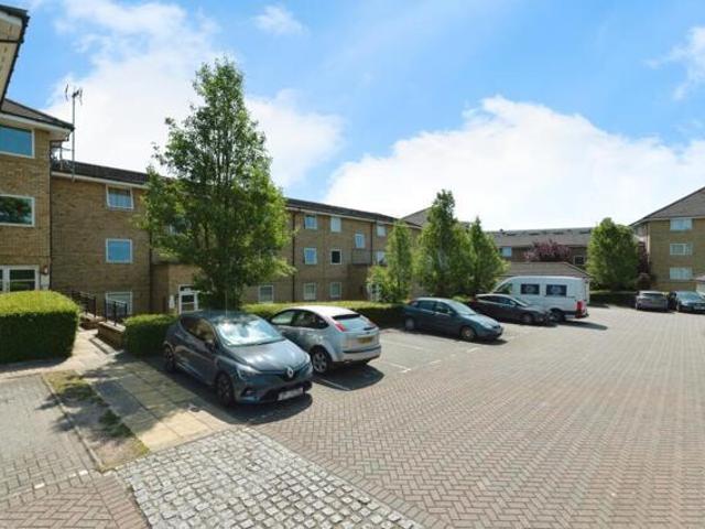 2 Bedroom Apartment Grays Thurrock 100263116