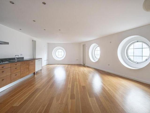 2 Bedroom Apartment Greenwich Greater London 100426687