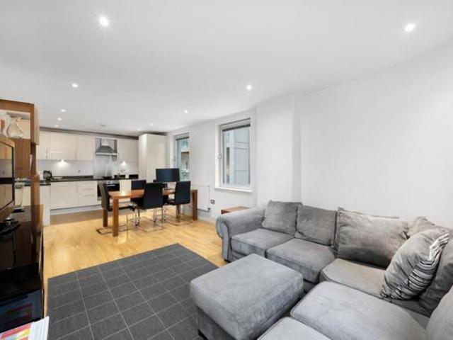 2 Bedroom Apartment Greenwich Greater London LS100456334