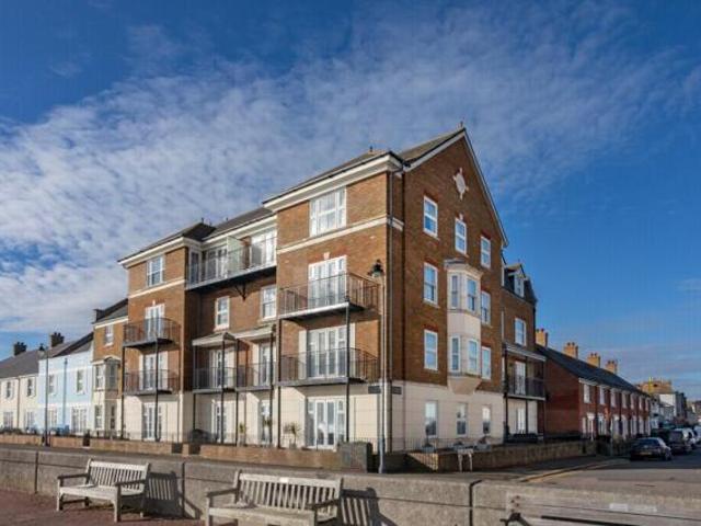 2 Bedroom Apartment Hythe Kent 99688375