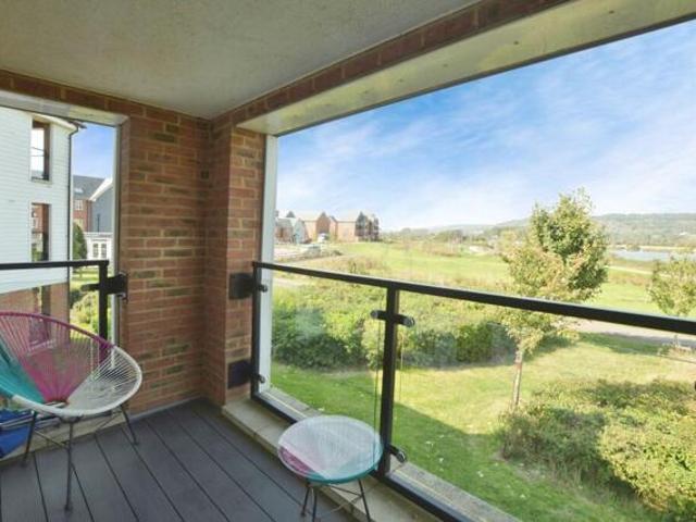 2 Bedroom Apartment Hythe Kent LS99161786