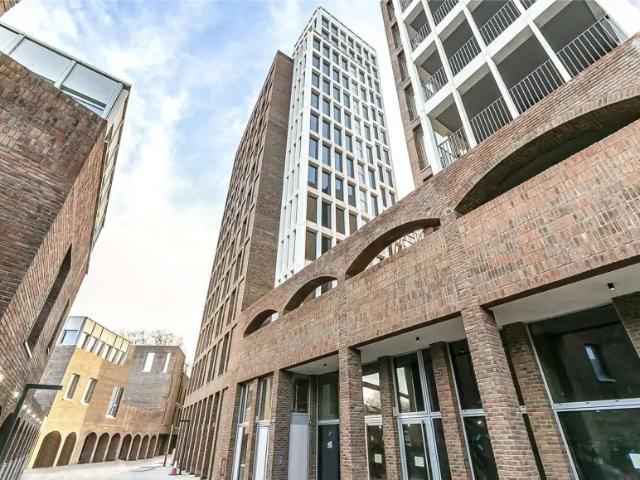 2 Bedroom Apartment Hackney London 102596563