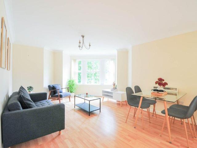 2 Bedroom Apartment – Hadfield Close. 2 bed apartment to rent £1,475 pcm £340 pw