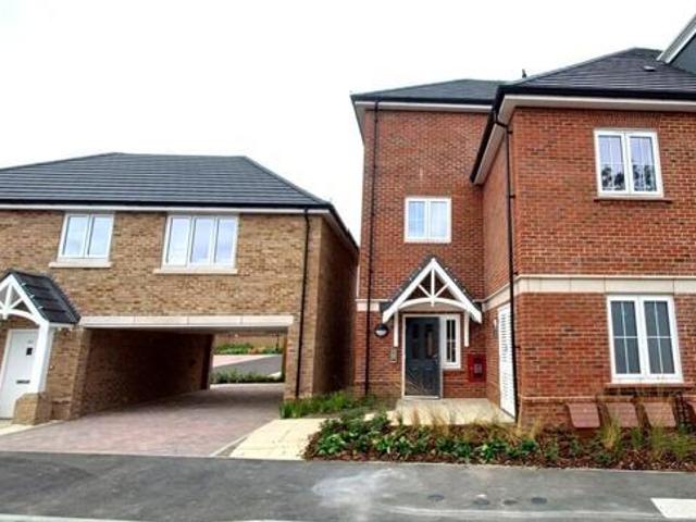 2 Bedroom Apartment Hampshire Hampshire 98119528