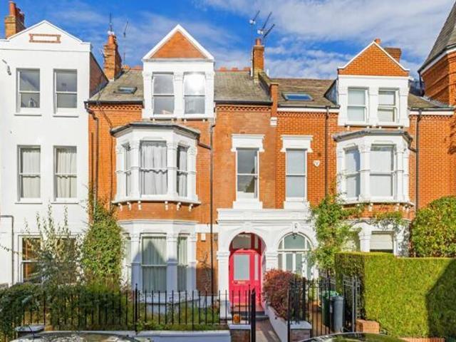 2 Bedroom Apartment Hampstead Great London LS101379230