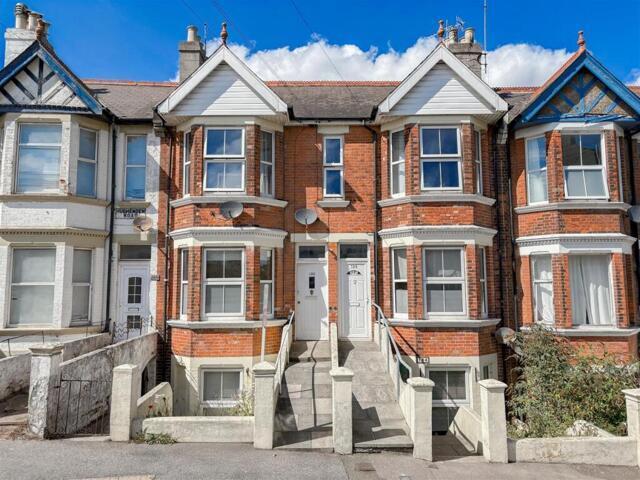 2 Bedroom Apartment Hastings East Sussex LS98903796