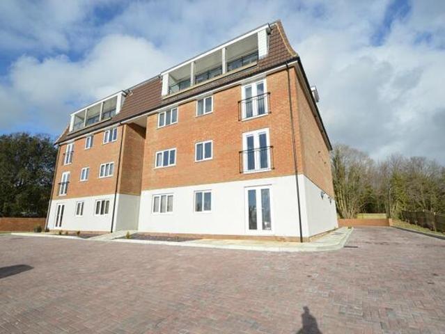 2 Bedroom Apartment Hastings East Sussex LS99808491