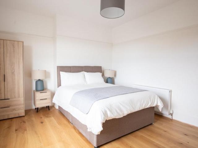 2 Bedroom Apartment Hastings Hastings 103397977