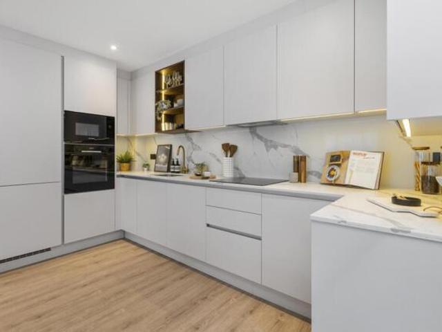 2 Bedroom Apartment Harrow Greater London LS100578973